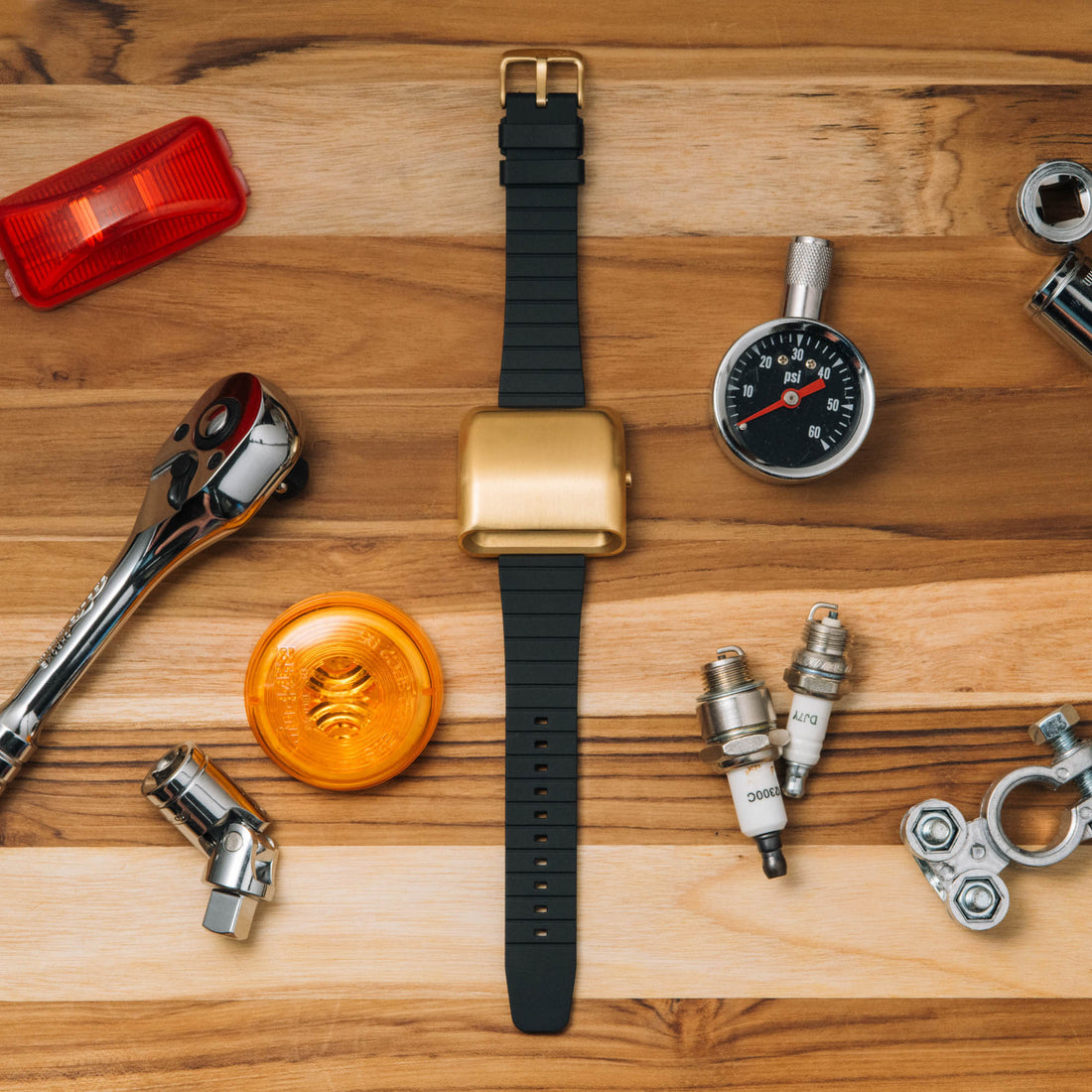 California Watch Co. PCH Driver Jump Hour Gold Black | Californiawatch.com